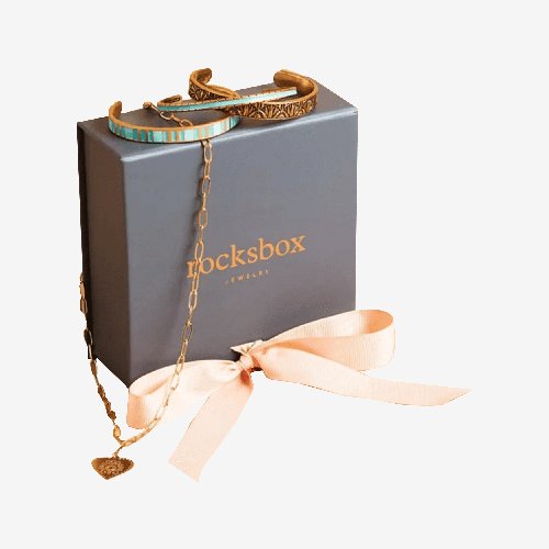 Custom Jewelry Subscription Boxes to Surprise Your Customers Monthly
